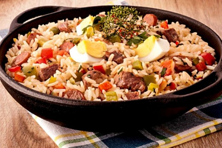 Origem do Arroz Carreteiro, deliciosa tradição dos pampas gaúchos Origem do Arroz Carreteiro, deliciosa tradição dos pampas gaúchos